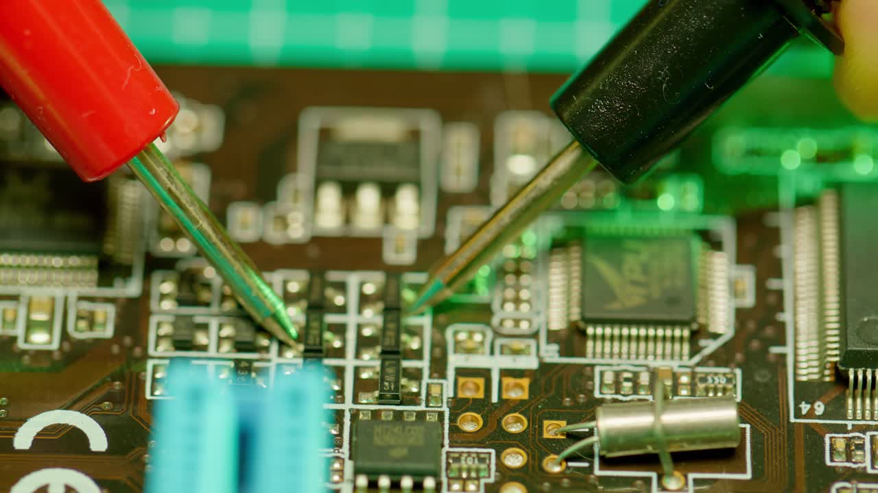 Conductive Pens Connecting a Circuit - Free Stock Video