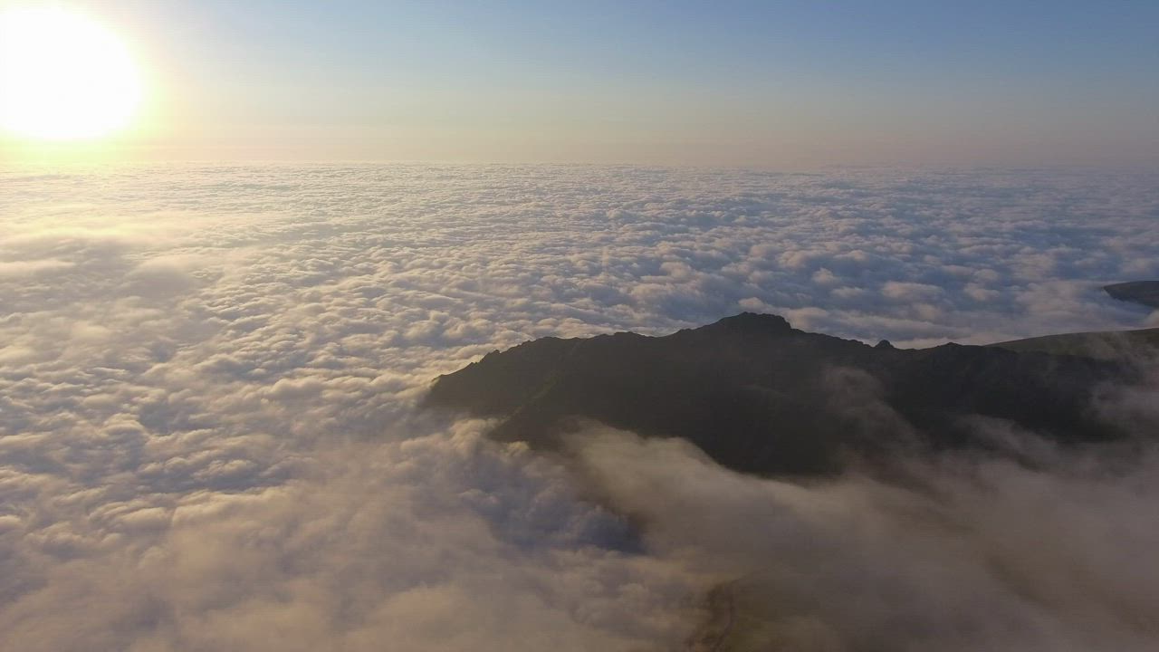 Mountain and a sea of clouds - Free Stock Video