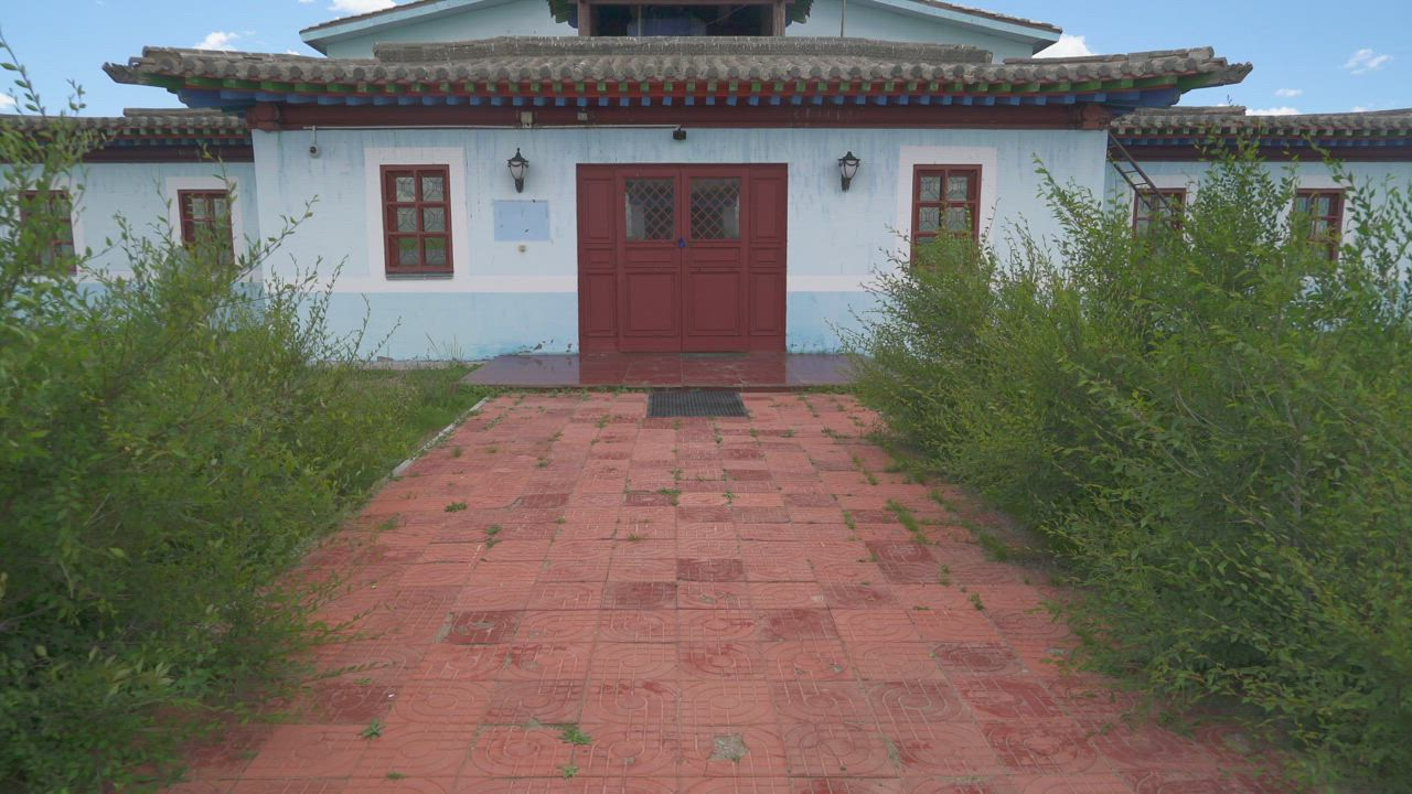 Building in traditional Asian architecture - Free Stock Video