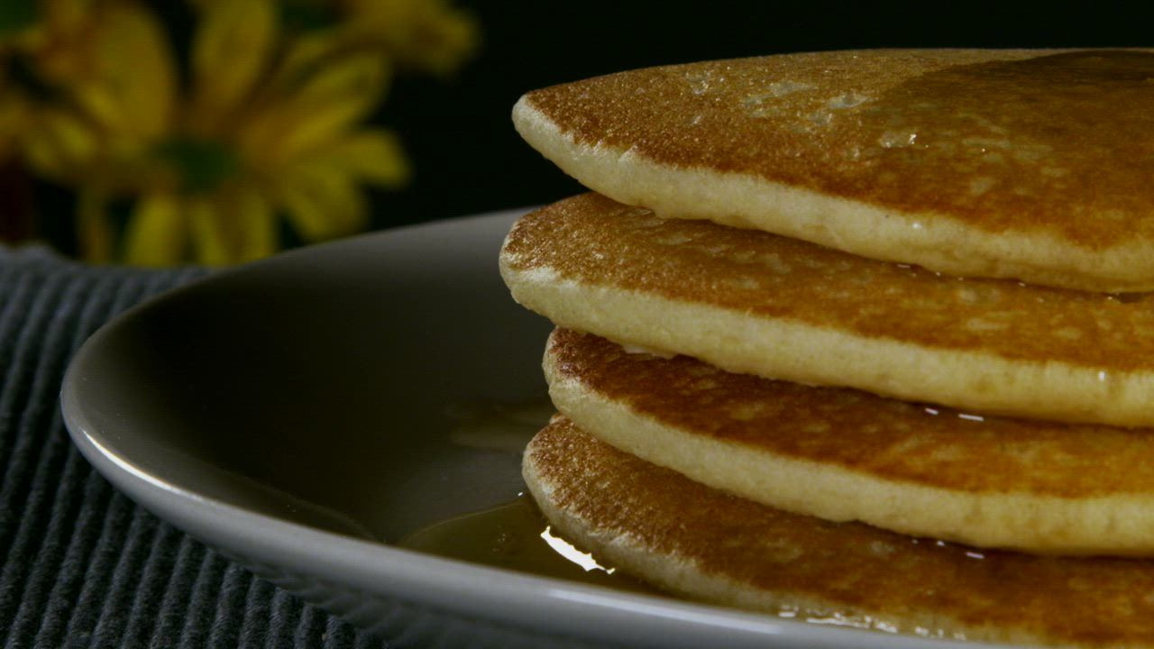 Morning pancakes - Free Stock Video