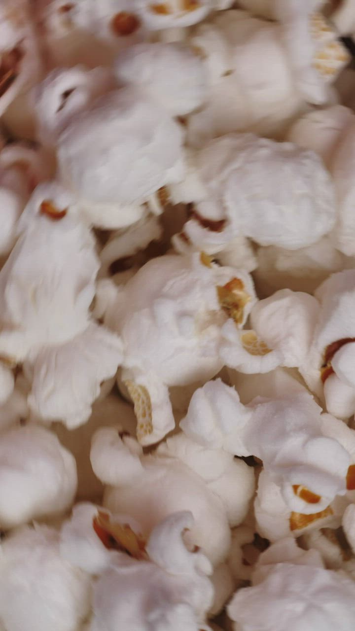 Popcorn spinning, close up - Free Stock Video