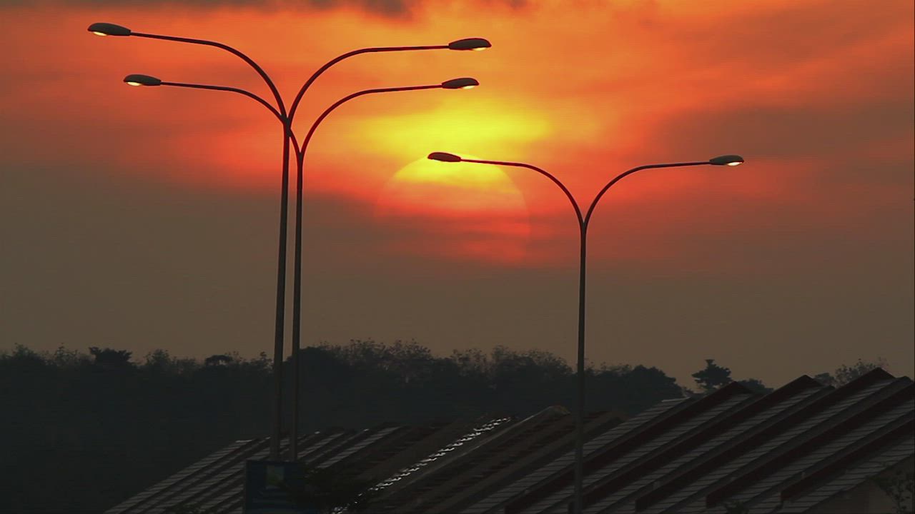 Street lights at sunset - Free Stock Video