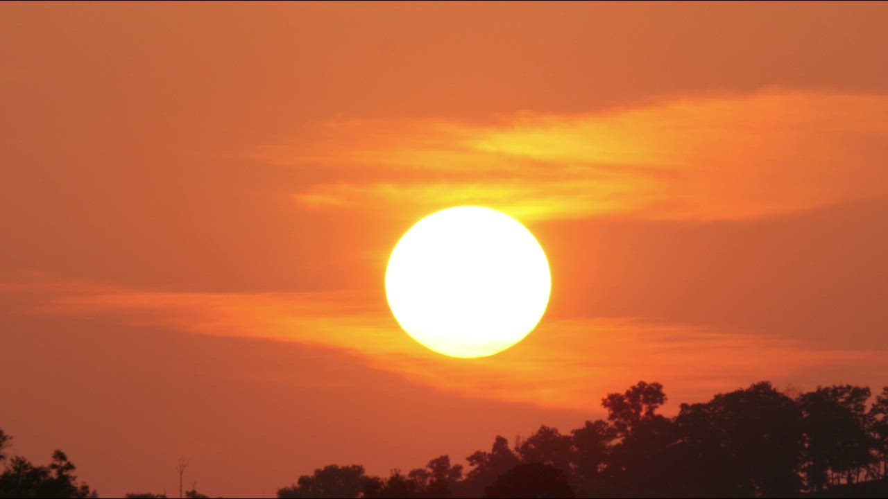 Night time setting in - Free Stock Video