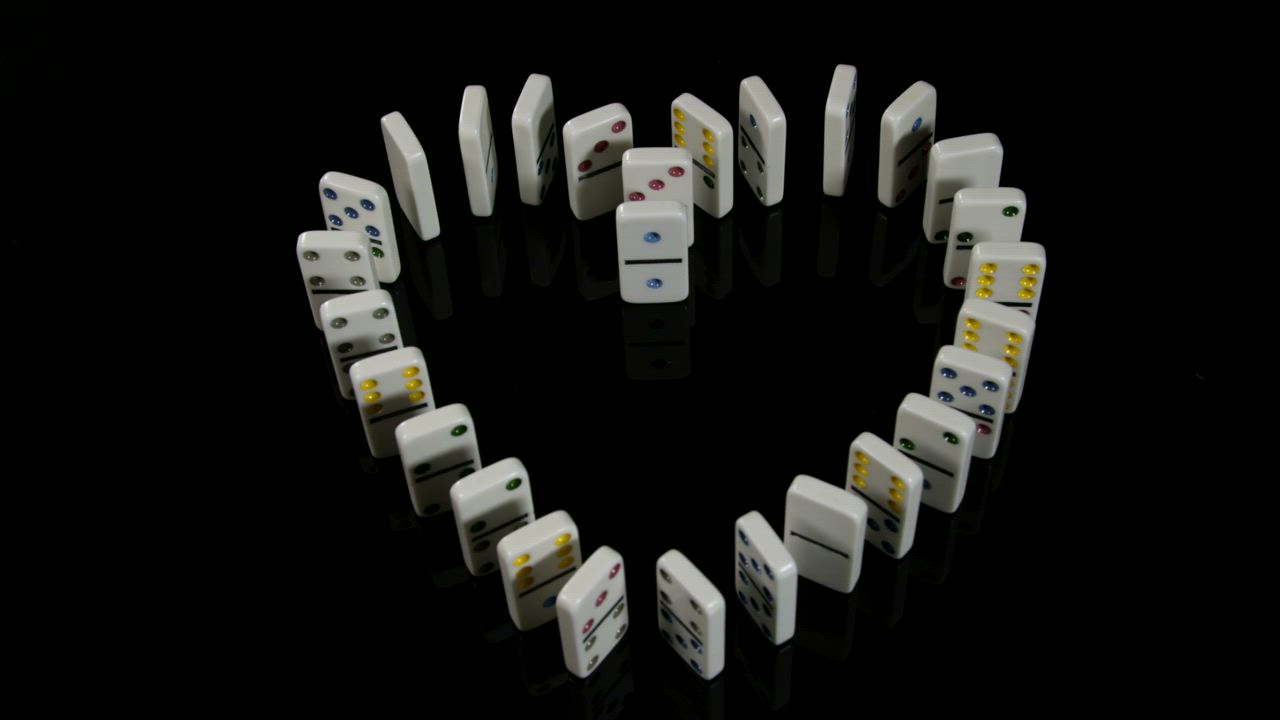 Heart shaped dominoes - Free Stock Video