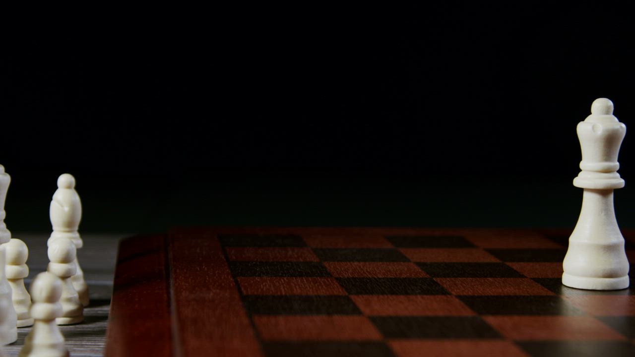 Moving the Queen in Chess - Free Stock Video