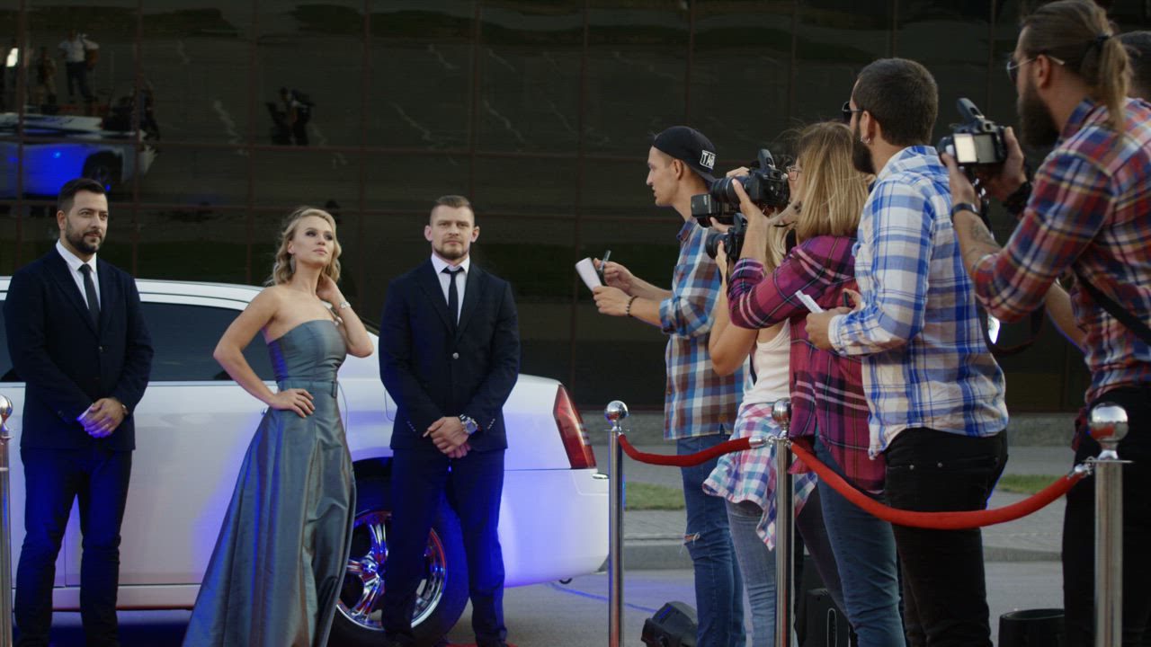 Celebrity woman giving autographs - Free Stock Video