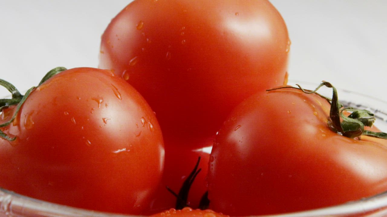 Tomatoes being washed - Free Stock Video