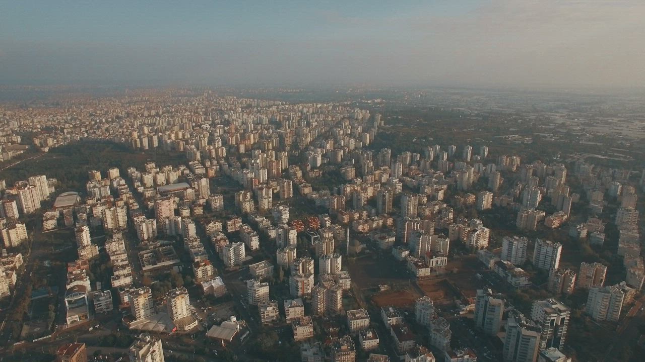 High above an urban city - Free Stock Video
