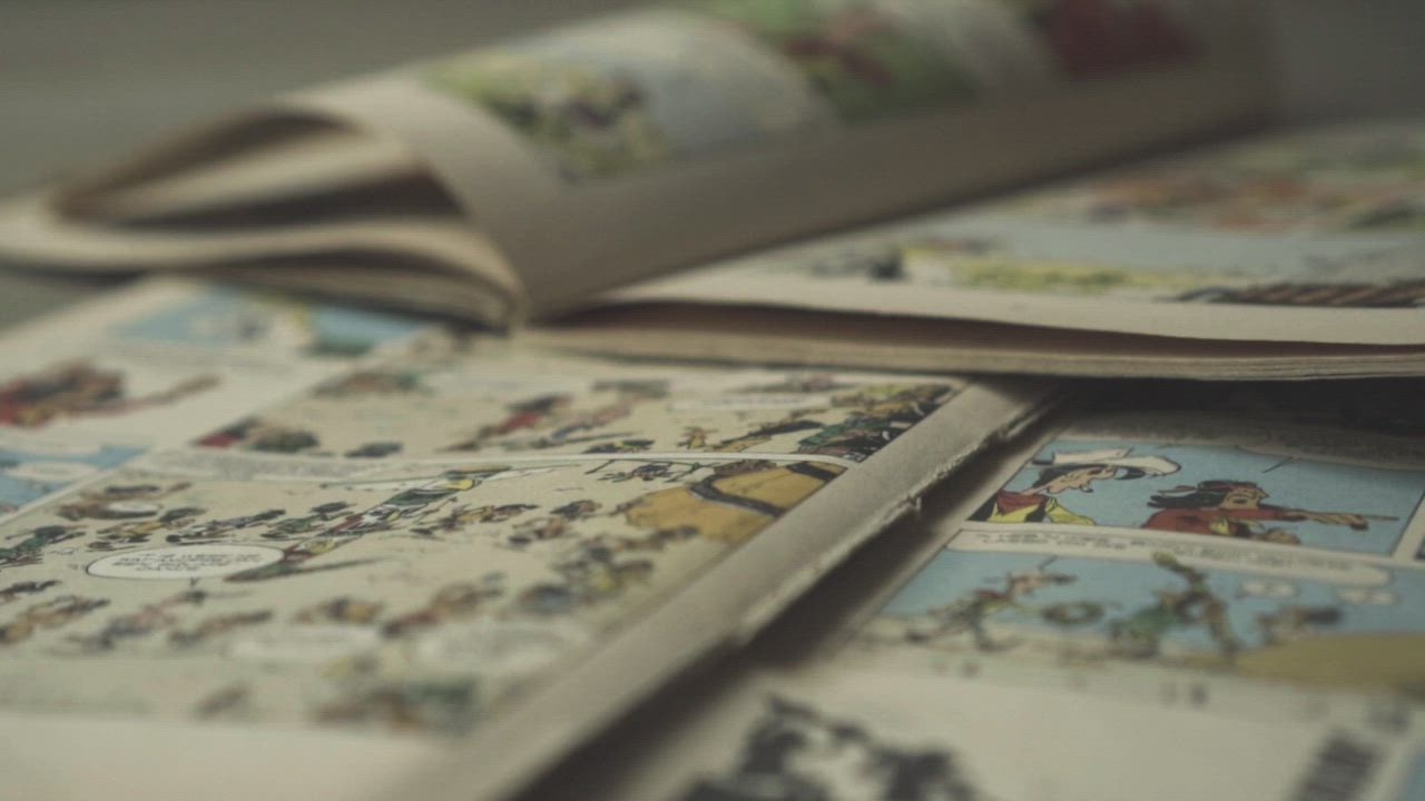 Old worn out comics - Free Stock Video