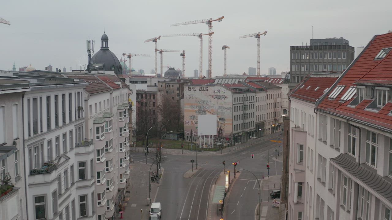 Aerial shot between departmental buildings - Free Stock Video