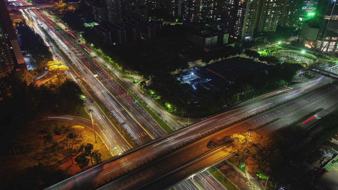 High-speed traffic on the highway at night - Free Stock Video