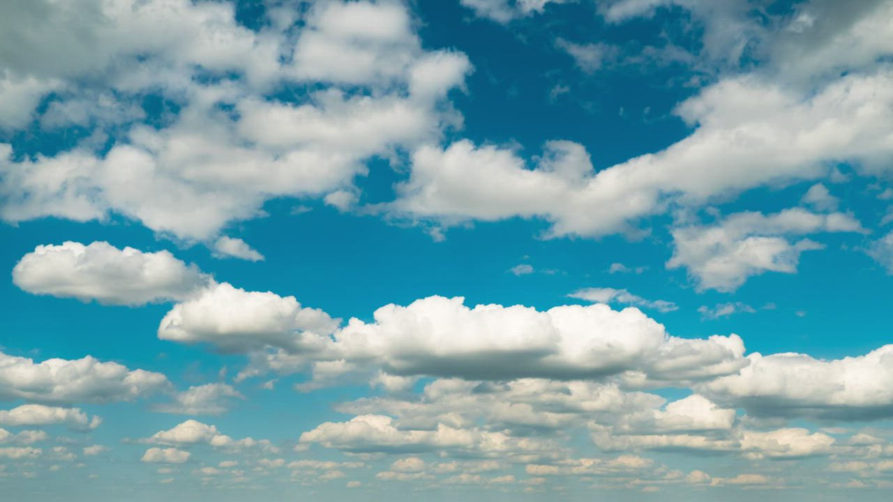 Clouds moving along the sky - Free Stock Video
