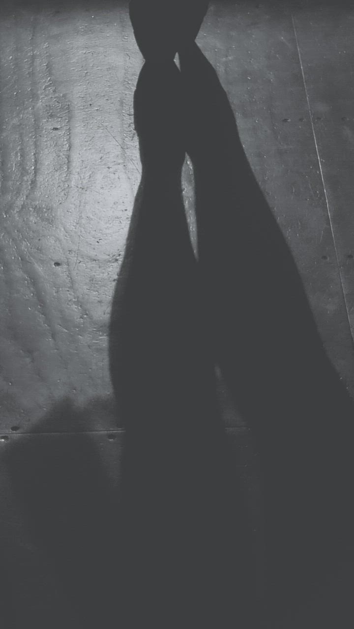 Shadow on the floor of a ballet dancer - Free Stock Video