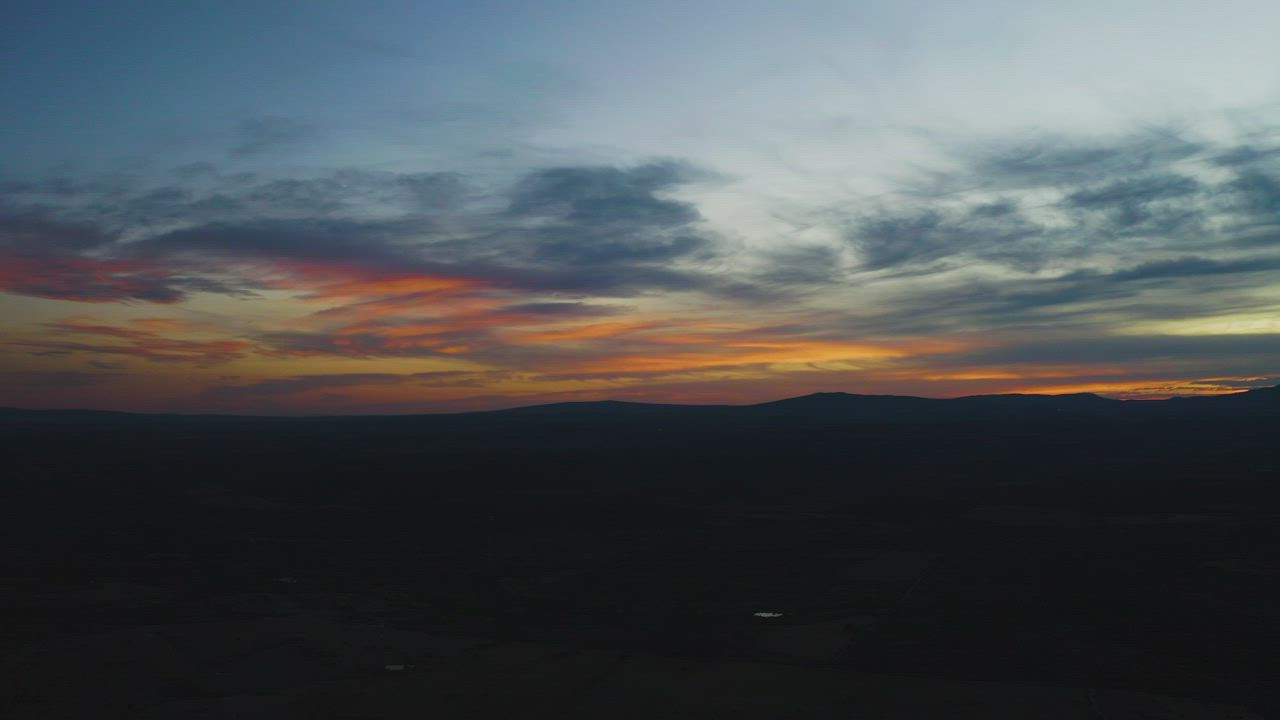 Skyline during a beautiful dusk - Free Stock Video