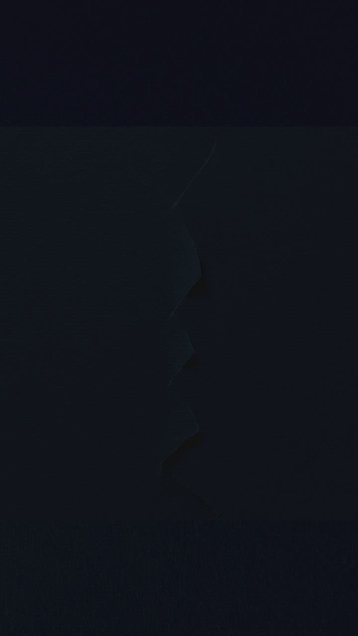 Abstract figures reveal a green screen - Free Stock Video