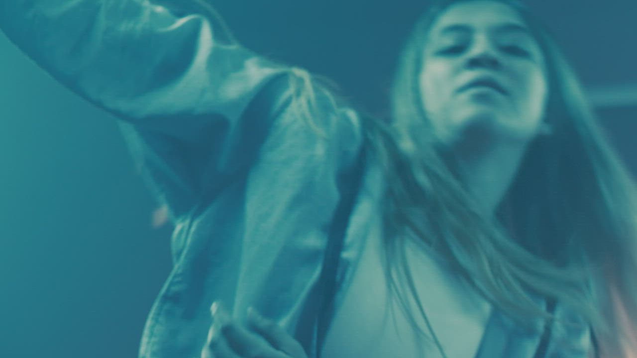 Hip hop dancer dancing while looking at the camera - Free Stock Video