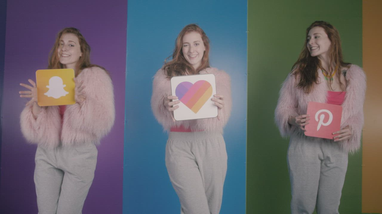 Fun advertising for apps with a cheerful girl - Free Stock Video