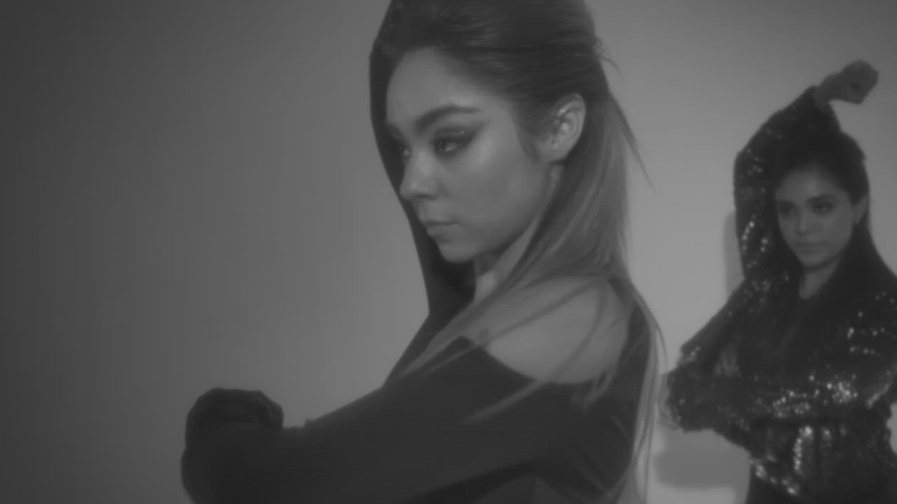 Face of a ballerina dancing with other girls - Free Stock Video