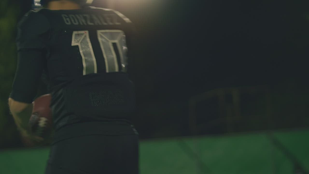 Football players practicing ball passes - Free Stock Video