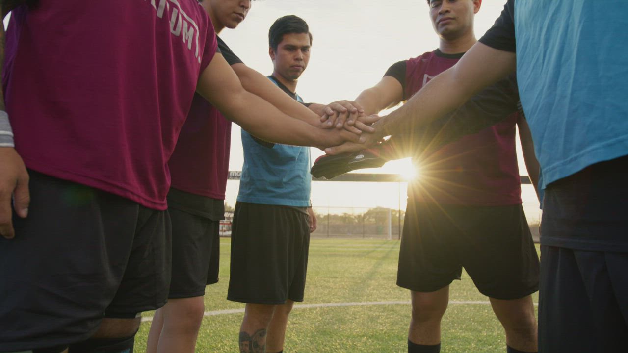 Soccer team cheering together - Free Stock Video