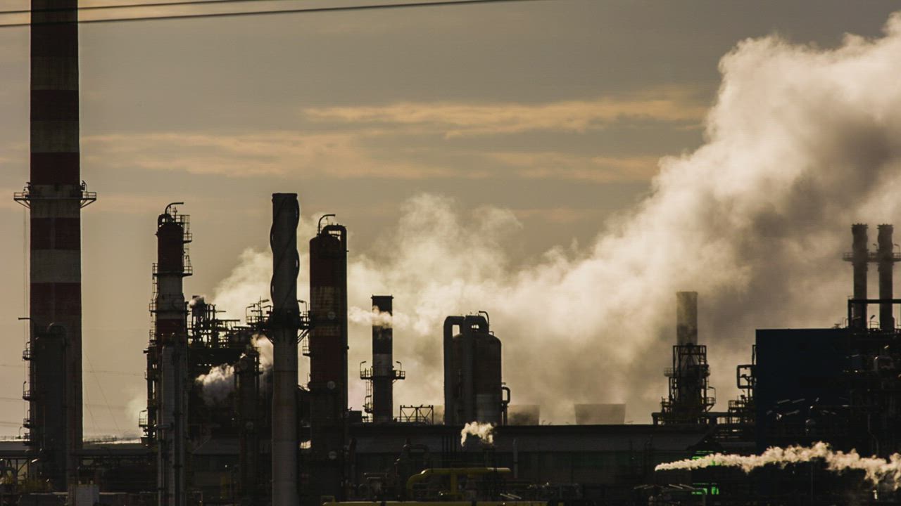 Smoke from power plant - Free Stock Video