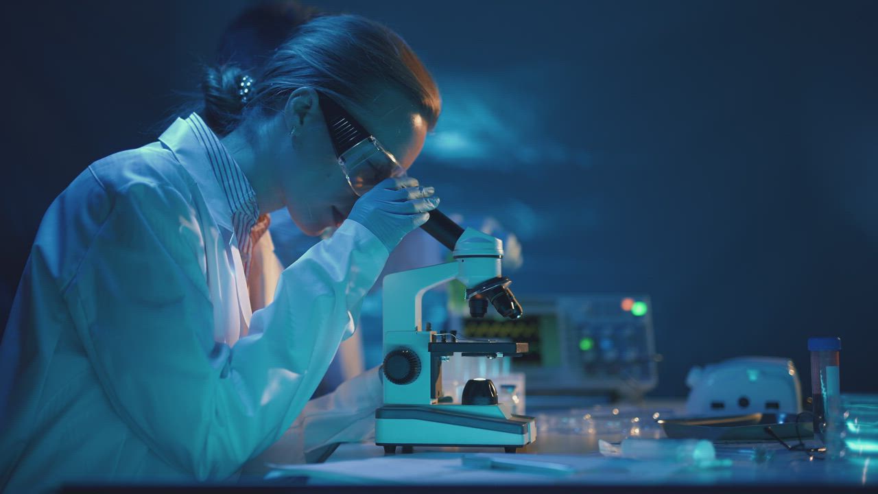 Scientist making a biology research - Free Stock Video