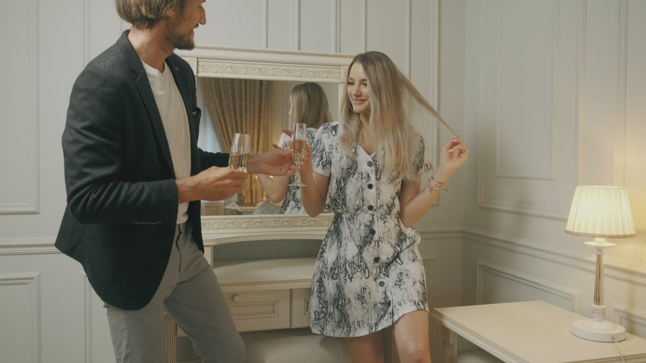 Having a date in a hotel room - Free Stock Video