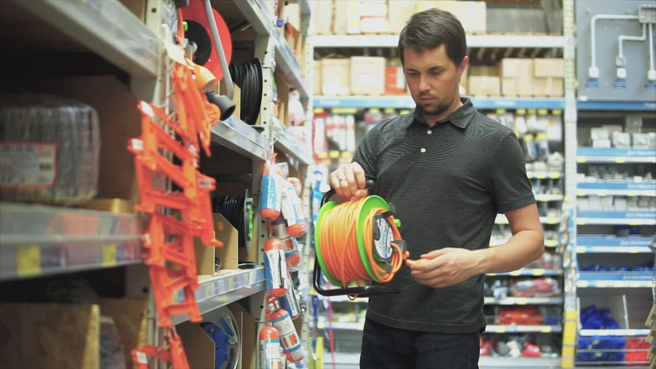 Man looking for household items in home store - Free Stock Video