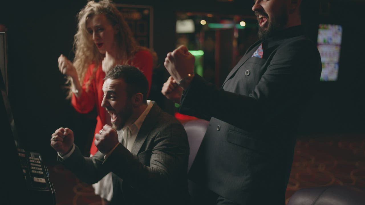 Group of young people celebrating a jackpot in a slot machine - Free ...