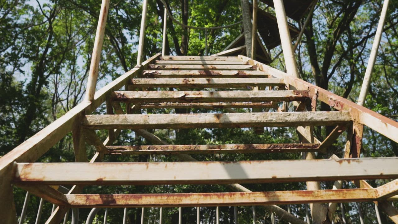 Metal stairs damaged by rust - Free Stock Video