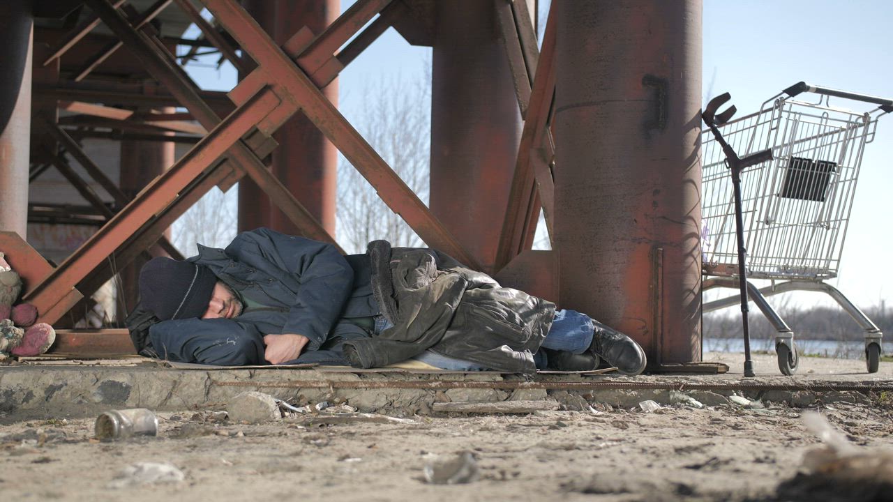 Homeless man sleeping rough - Free Stock Video