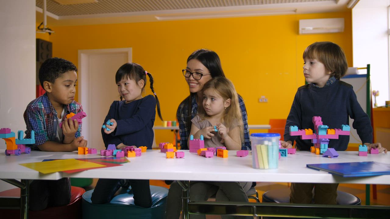 Kids playing in class - Free Stock Video