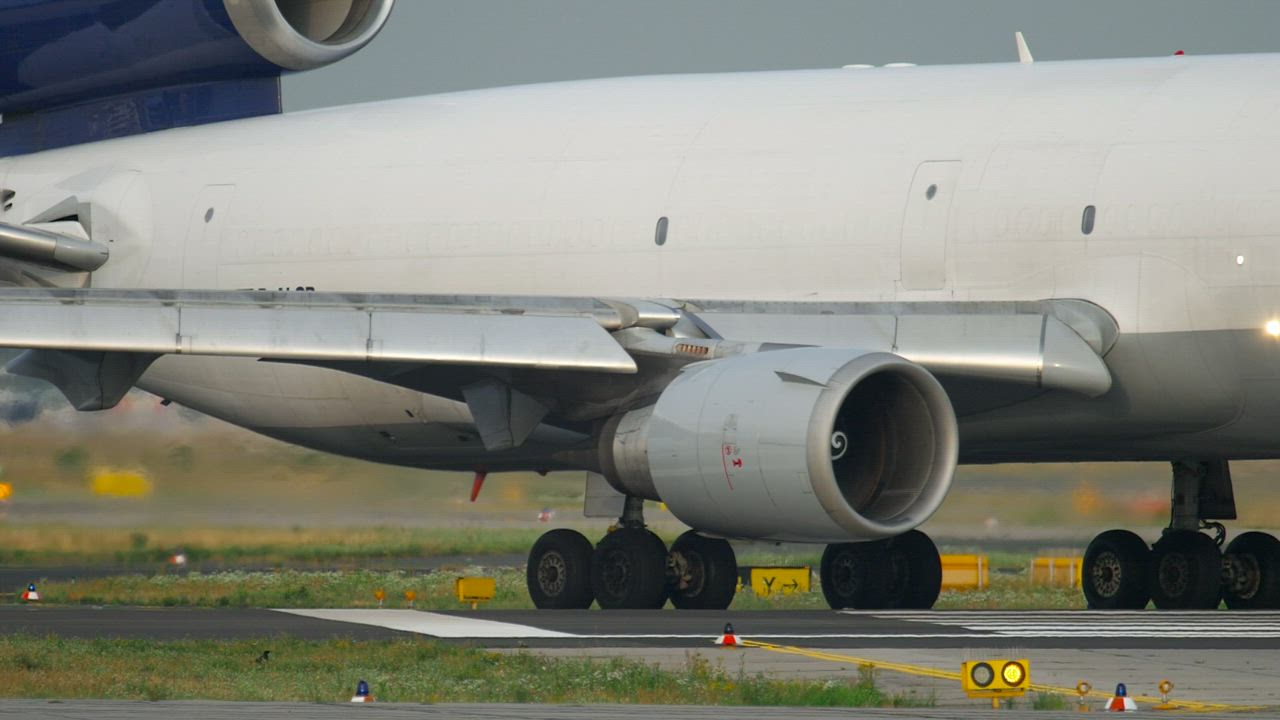 Airplane moving in slow motion - Free Stock Video