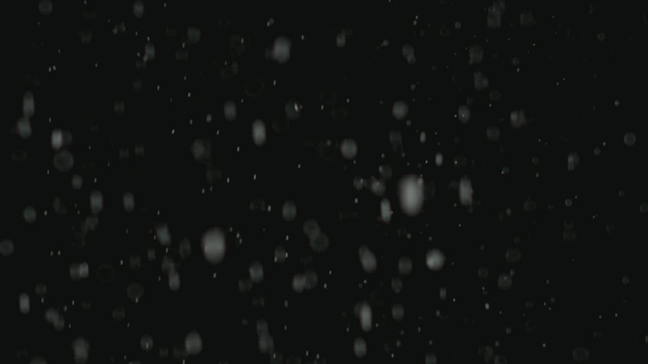 Big snowflakes falling - Free Stock Video