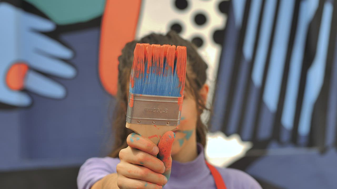 Professional artist smiling - Free Stock Video