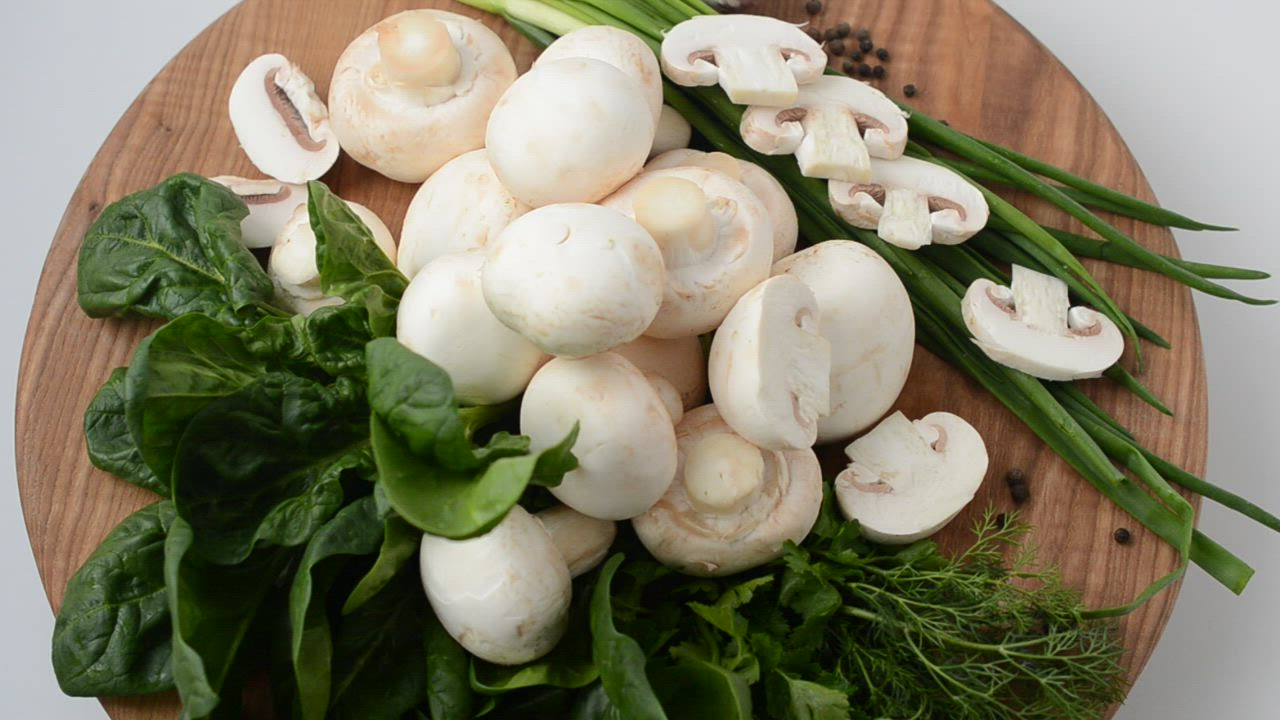 Mushrooms and vegetables - Free Stock Video