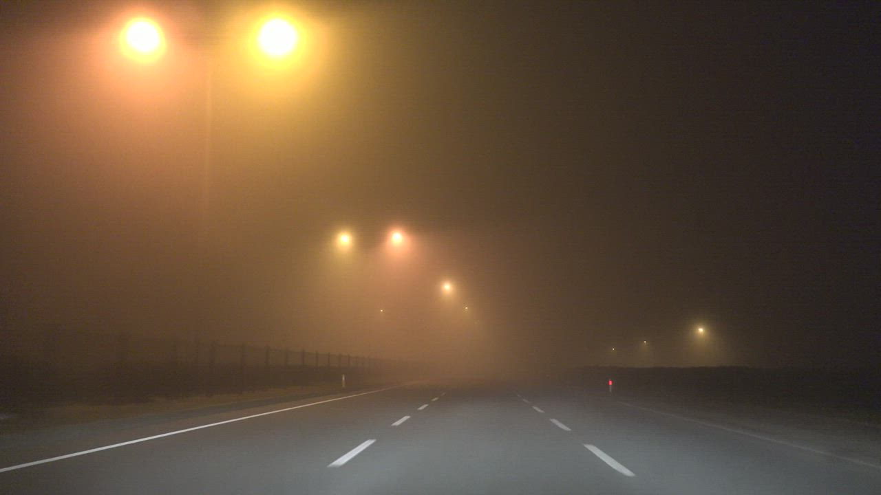 Night fog in the city highway - Free Stock Video