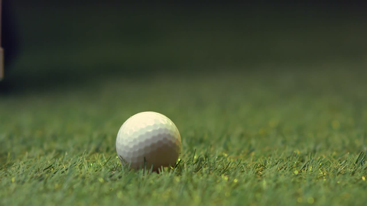 Golf Putter Swing - Free Stock Video
